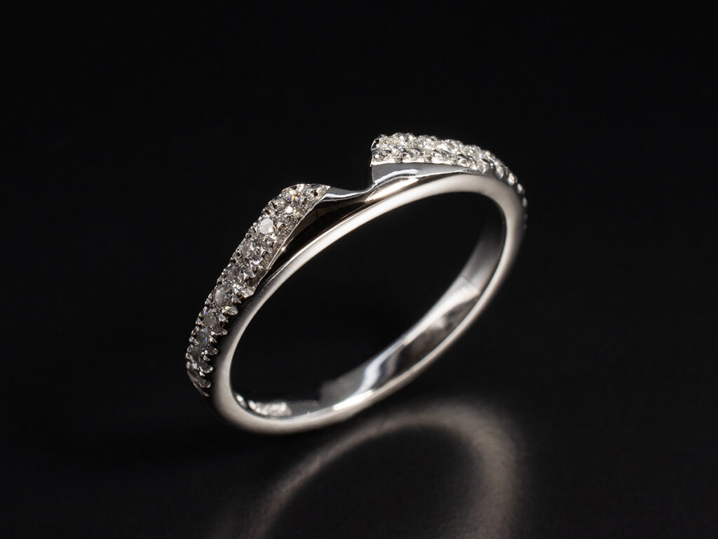 Bespoke Ladies Wedding Rings - Unique Designs for Inspiration